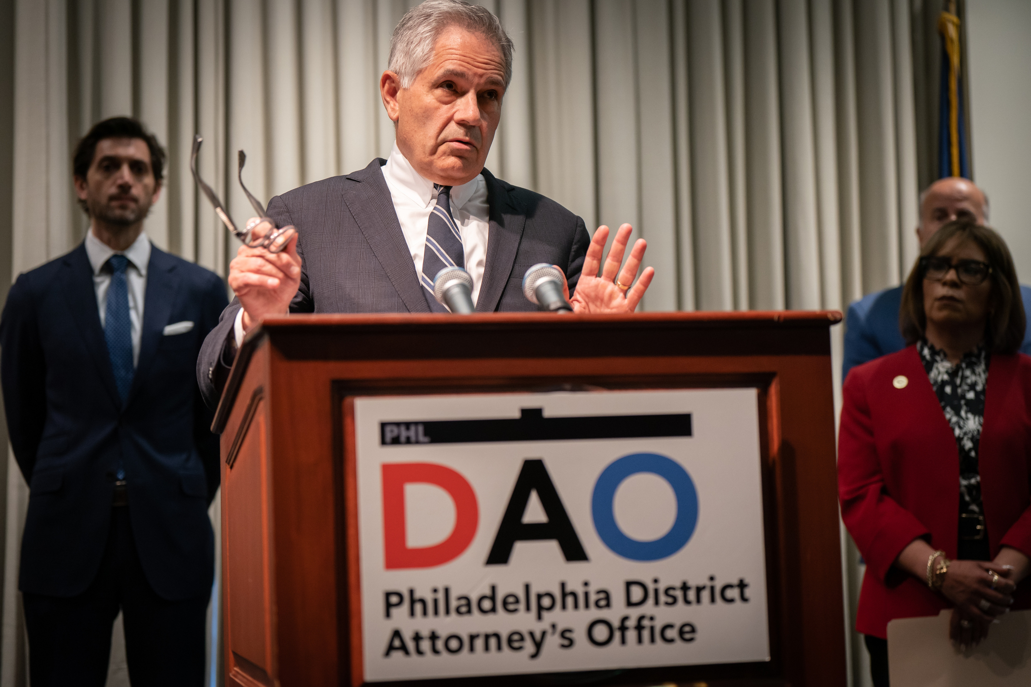DA Krasner condemns fatal ICE shooting in Minneapolis, says officers ...