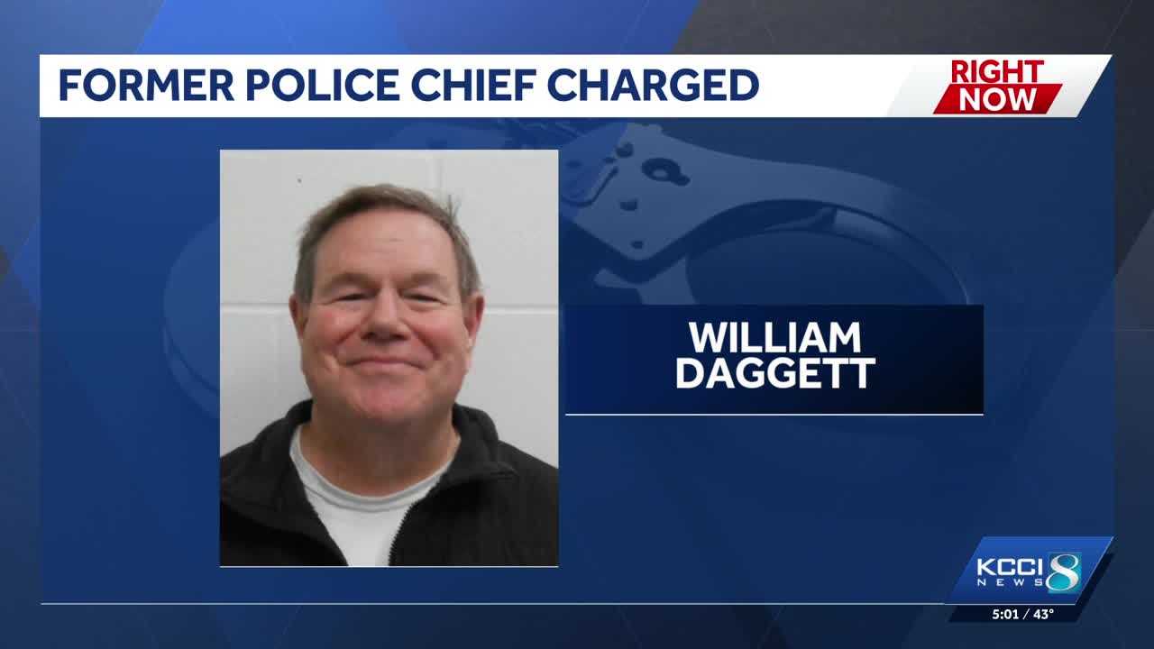 Former Baxter police chief charged with felonious misconduct, theft
