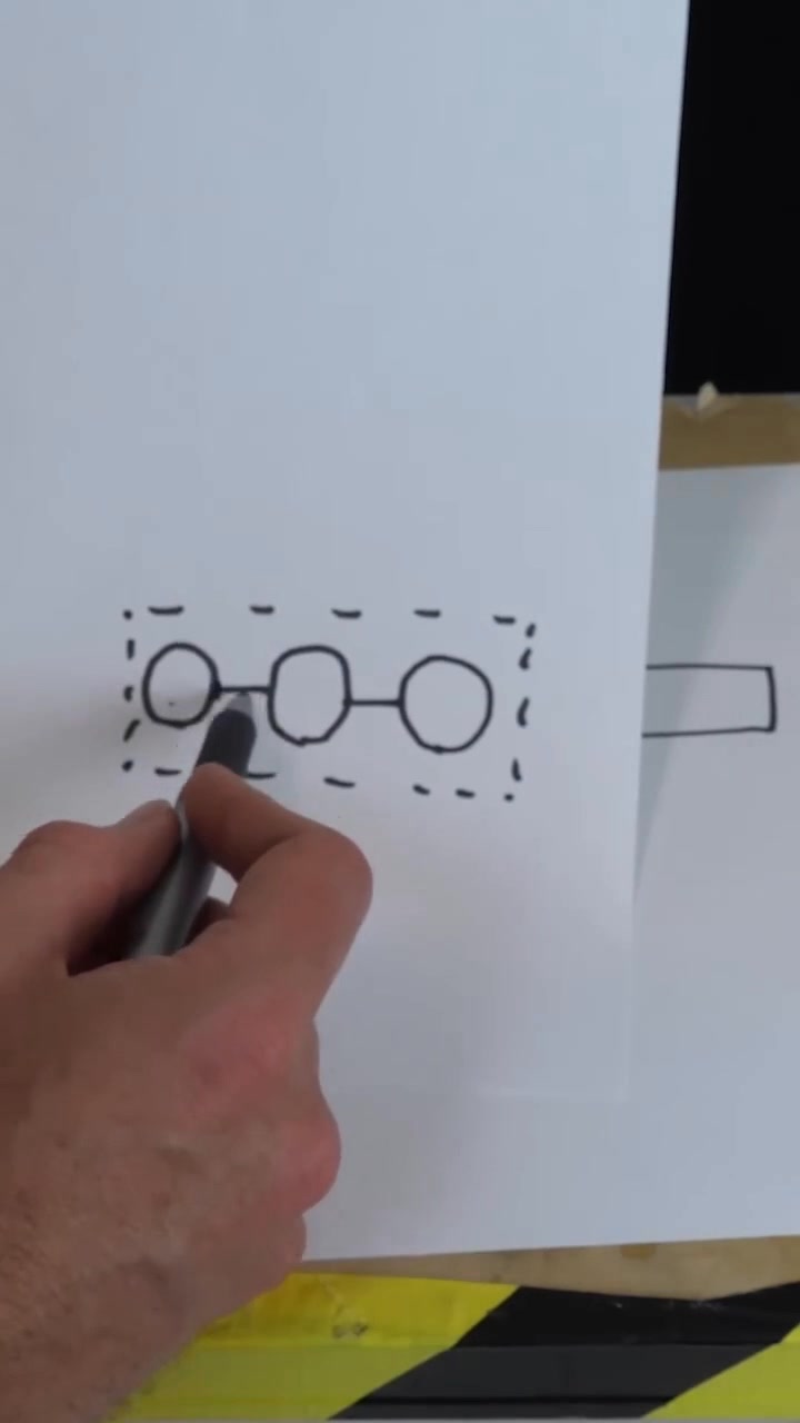 How does the chain fountain work?