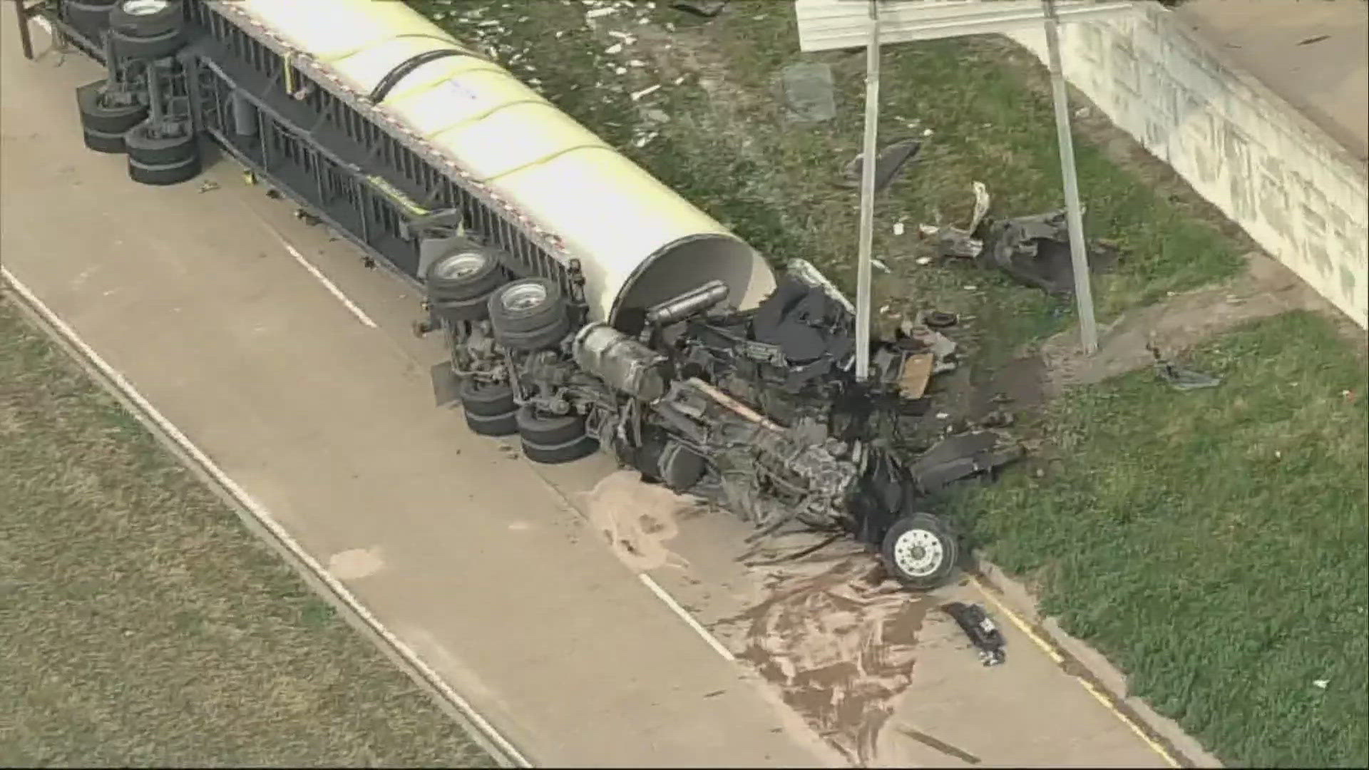 Road cleared after semi truck rolled over in Fort Worth