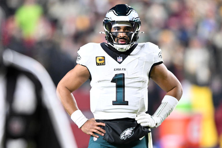 Eagles’ weaponized offense embarks on title defense as the stakes get ...