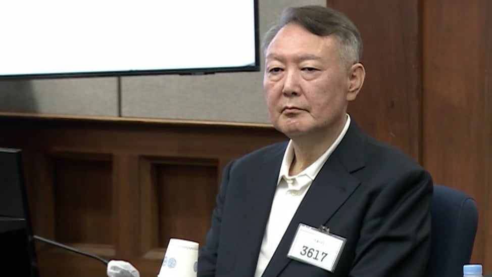 Special counsel weighs death penalty, life imprisonment for Yoon Suk Yeol