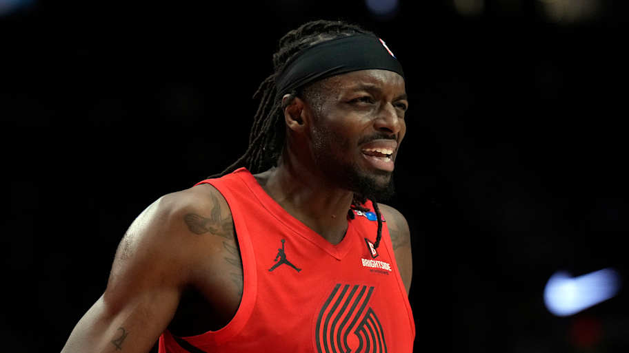 Blazers are being put in tough spot with veteran forward ahead of trade ...
