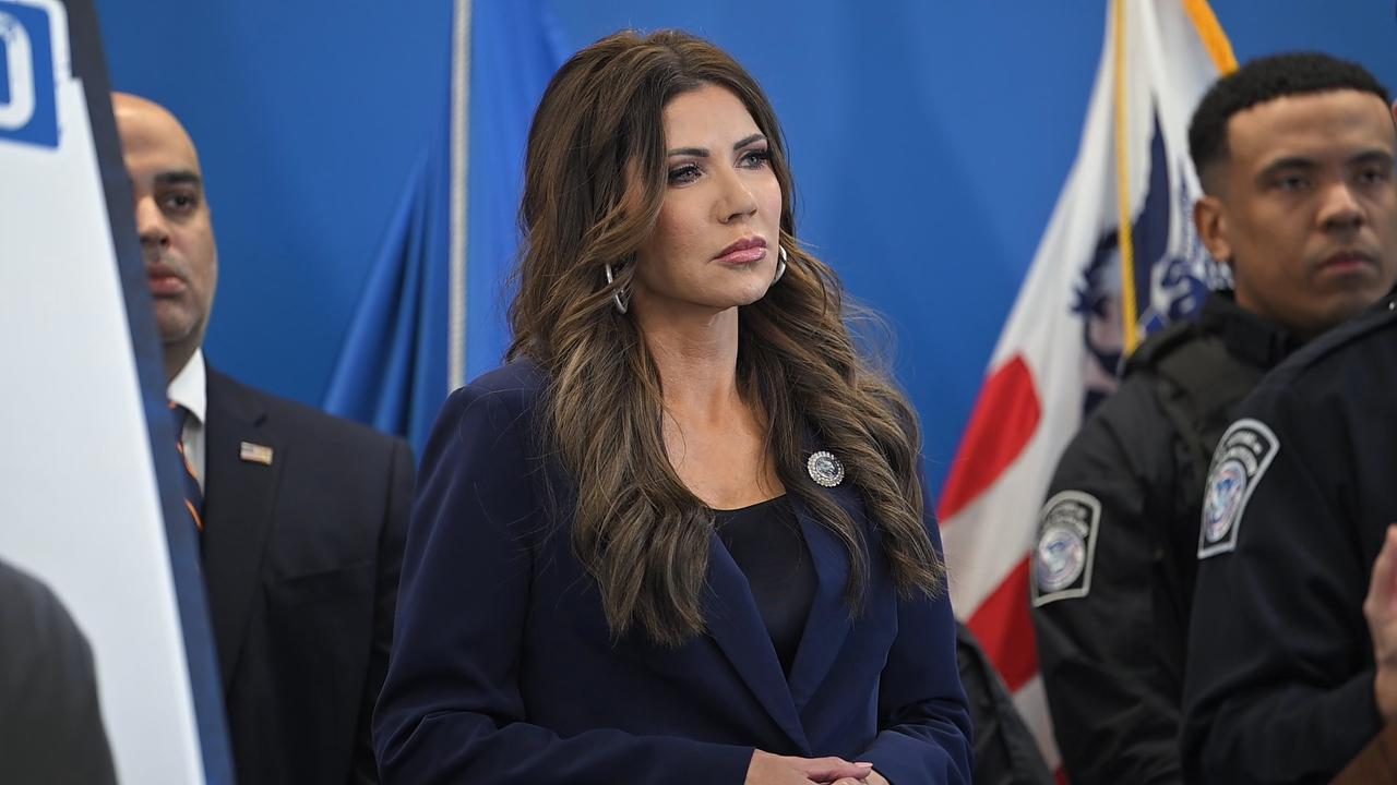 NY: DHS Secretary Kristi Noem press conference on immigration ...