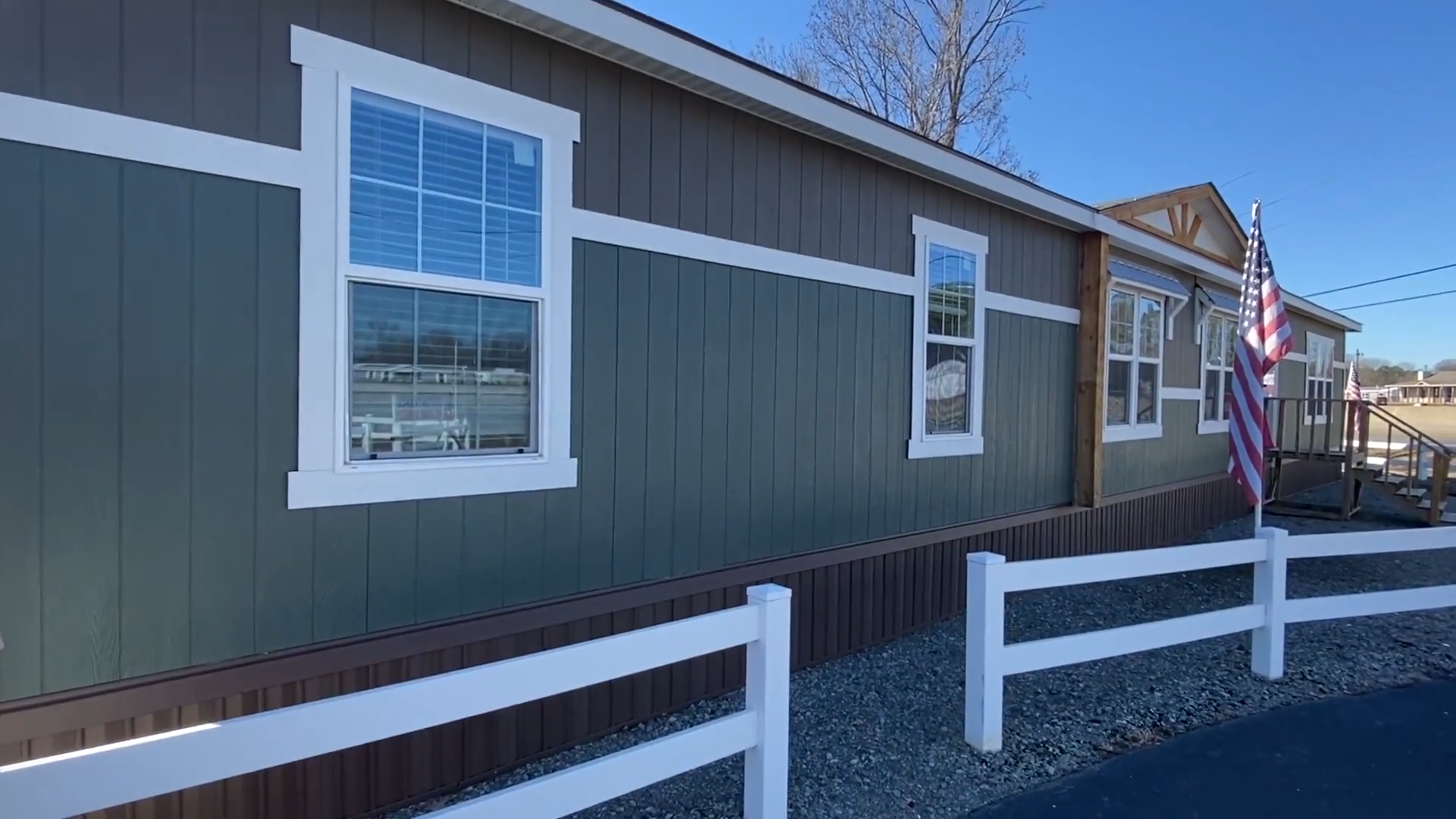 Absolutely gorgeous large mobile home! This new double wide takes the ...