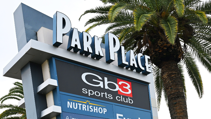 Fresno's Park Place has new stores. Rolex dealer, 'truly healthy' shake ...