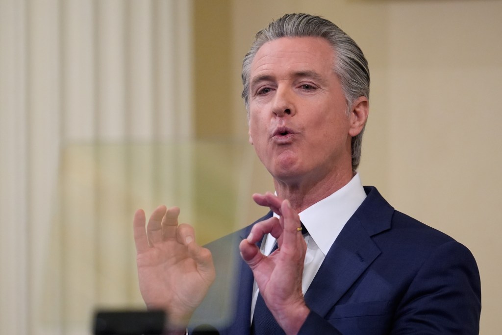 Gavin Newsom spins sunny California tale, blasts Trump in major speech