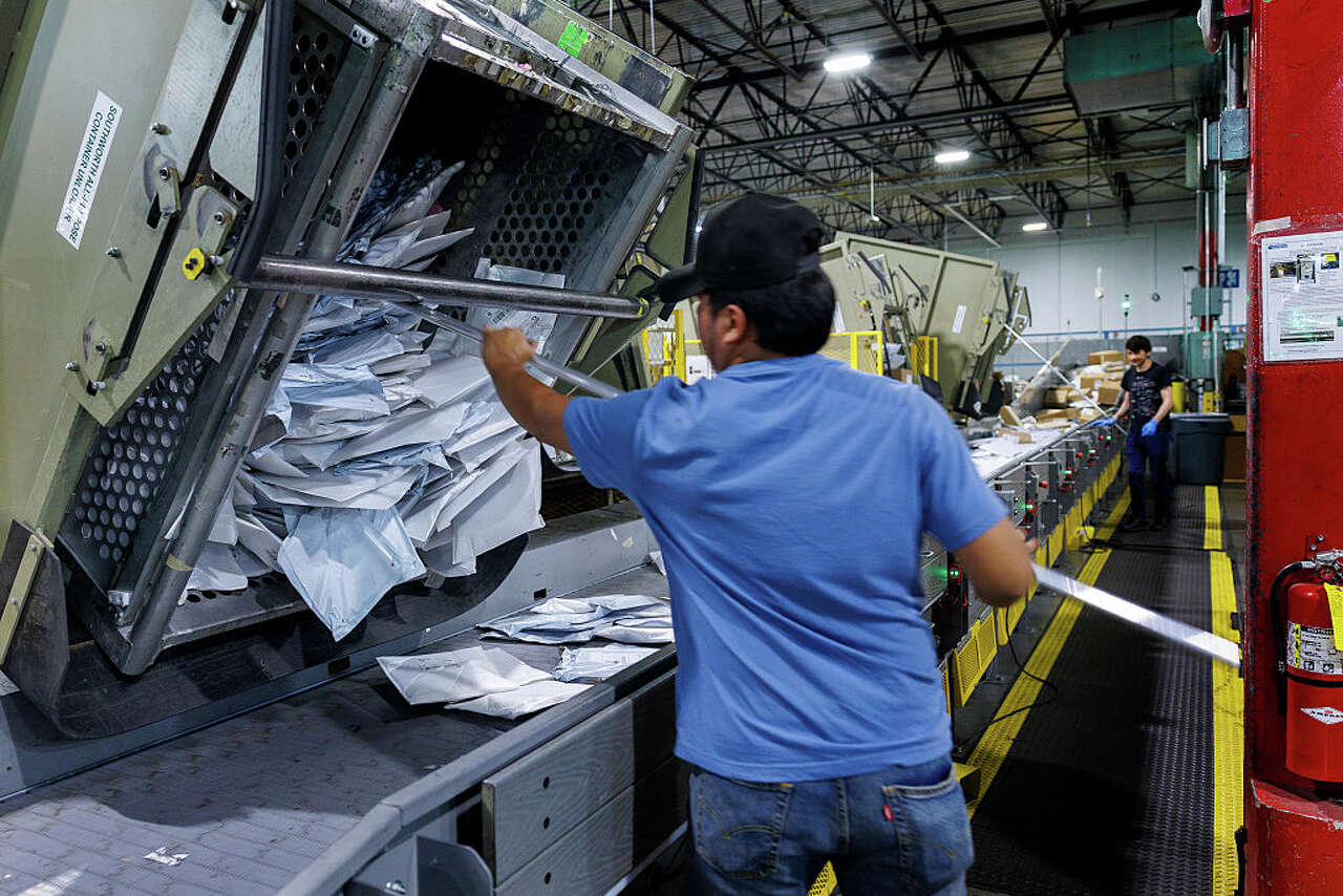 Advocates say new postmark rule disproportionately affects rural voters