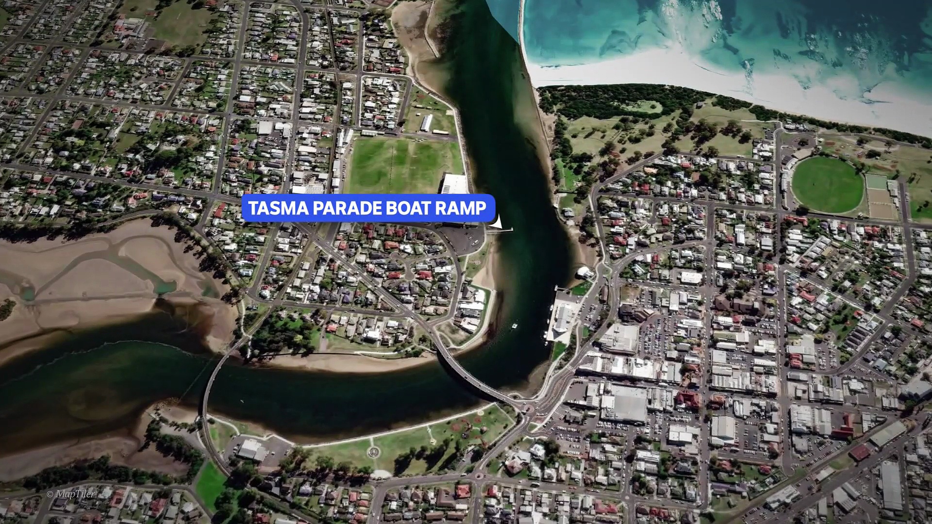 Pair of 20yo men in tinnie save 74yo swept into the Bass Strait