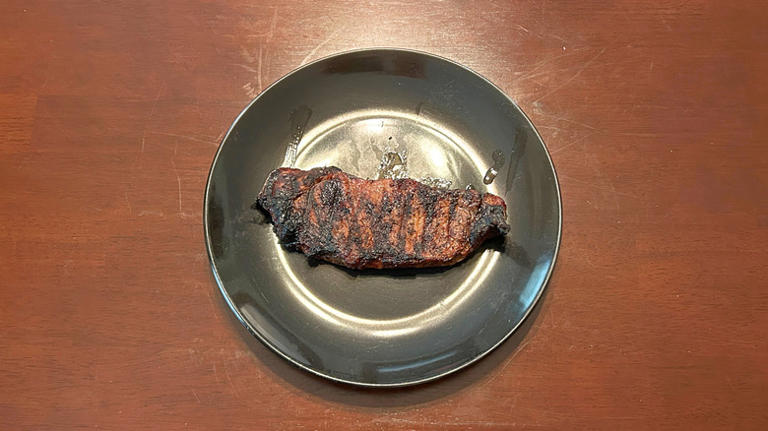 Our worst-ranked Longhorn steak fell flat after being a tough chew