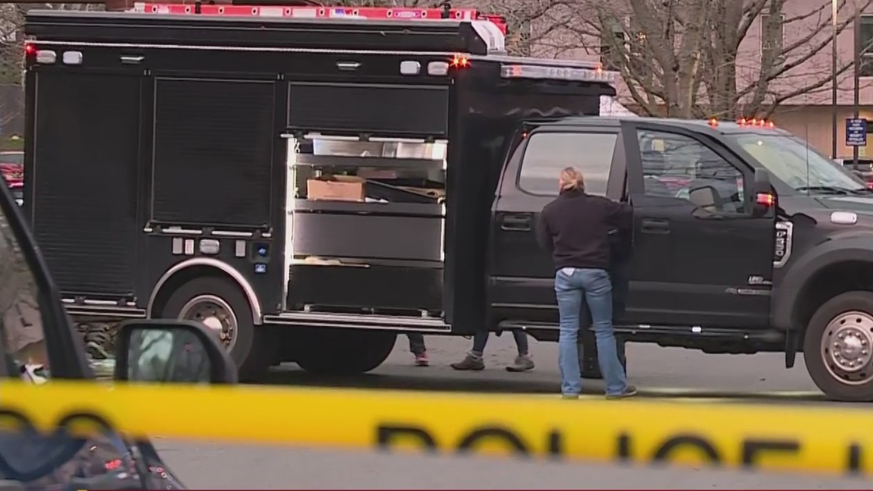 FBI investigating after federal agents shoot 2 in E Portland