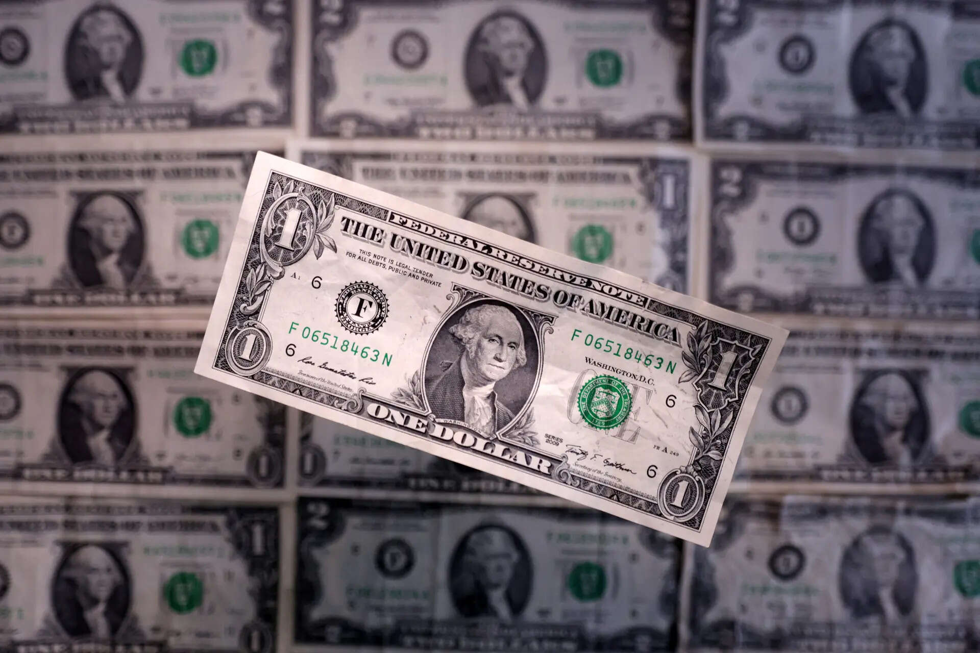 Dollar advances with US jobs data, Supreme Court ruling in view