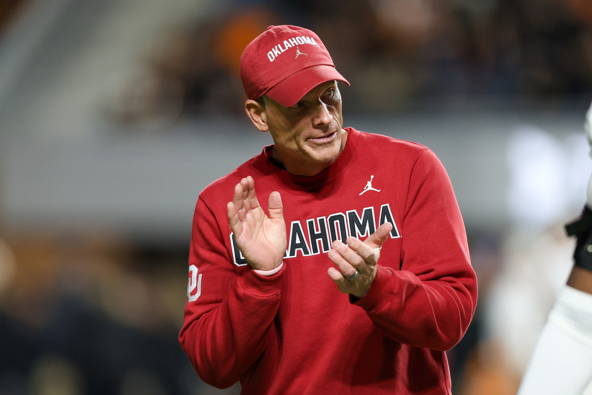 Brent Venables leads Oklahoma to top 2027 recruiting class with 4-star ...