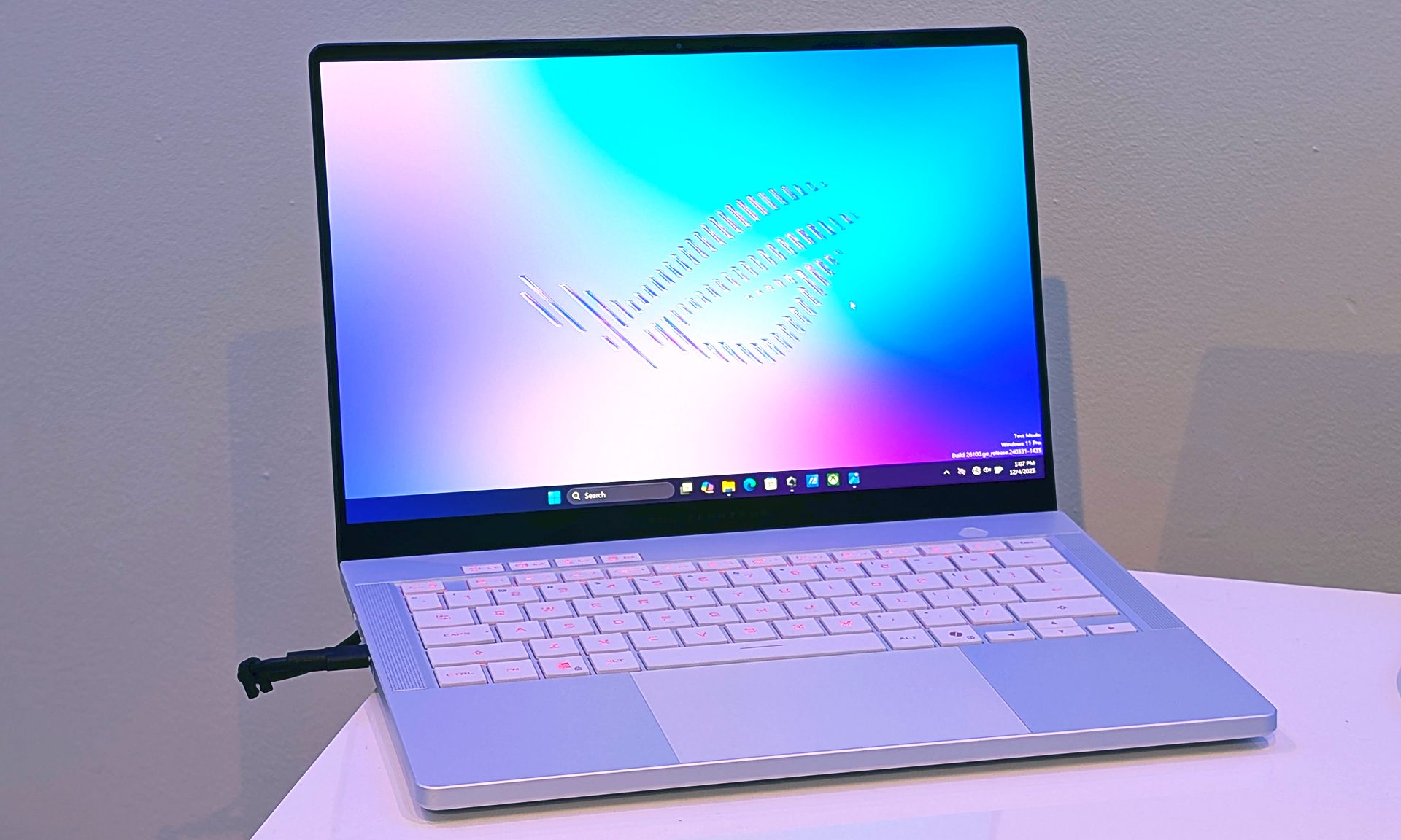 My favorite AMD gaming laptop just switched to Intel, and I’m worried