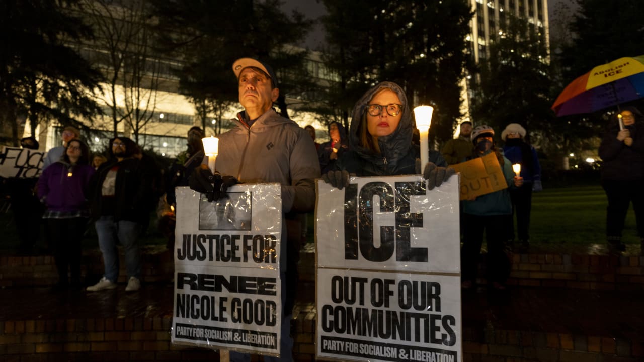 Federal agents shoot two people in Portland, FBI launches investigation