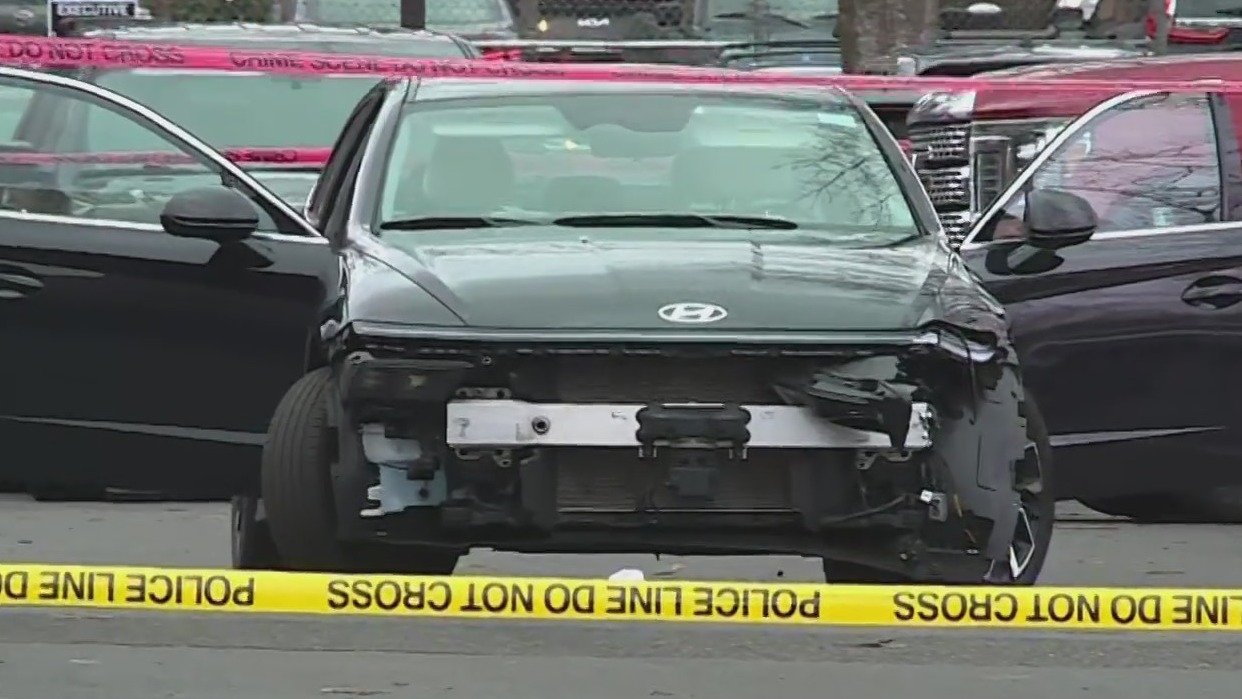 2 people shot by federal agents in East Portland