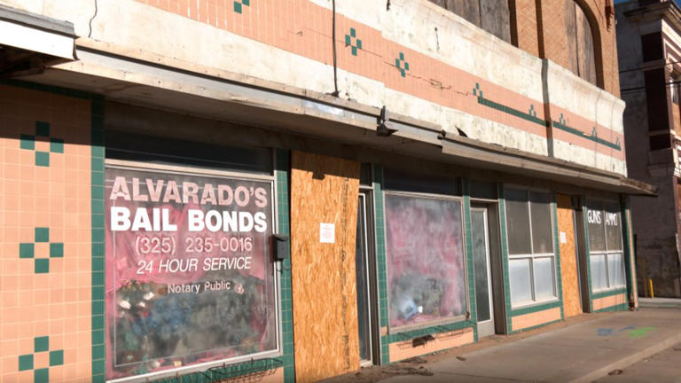 Development program helps Sweetwater take down condemned buildings