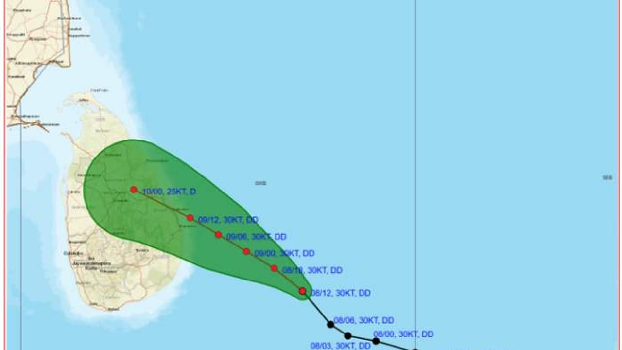 Chennai weather latest update: Cyclone induced heavy rain alert issued ...