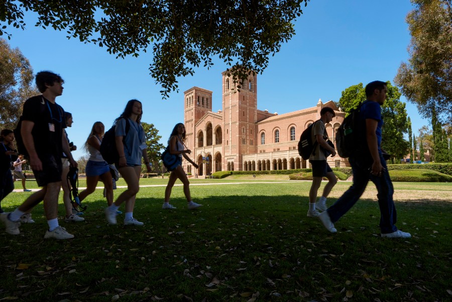 UC enrollment tops 300,000, setting new record