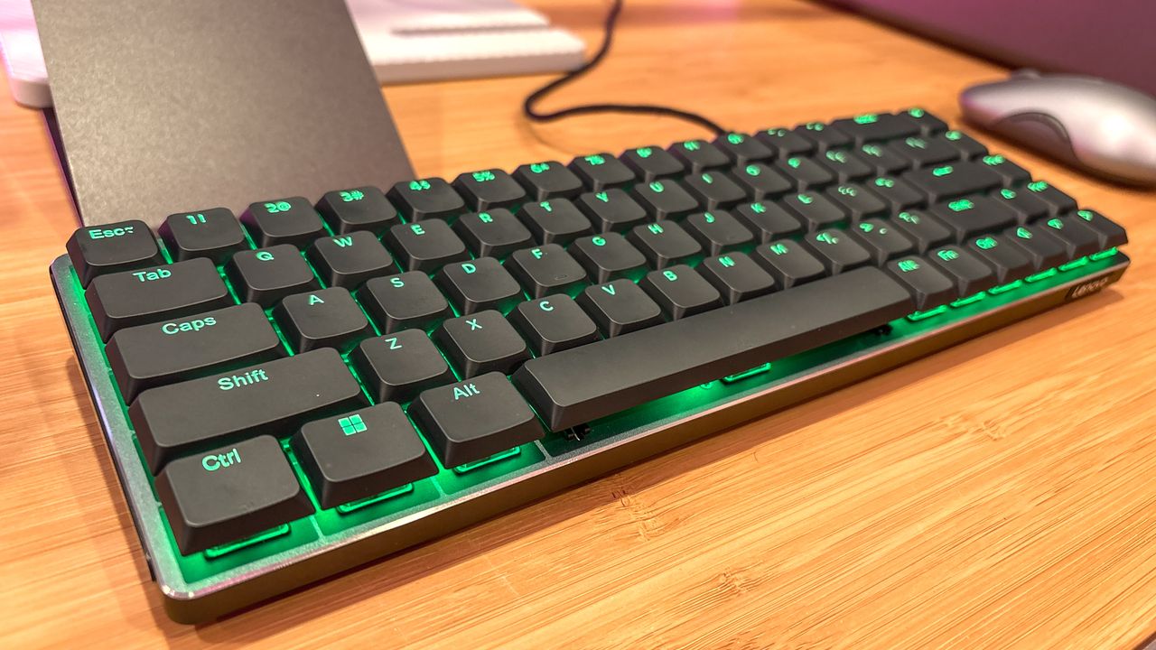 This Lenovo adaptable keyboard concept just solved changing hot ...
