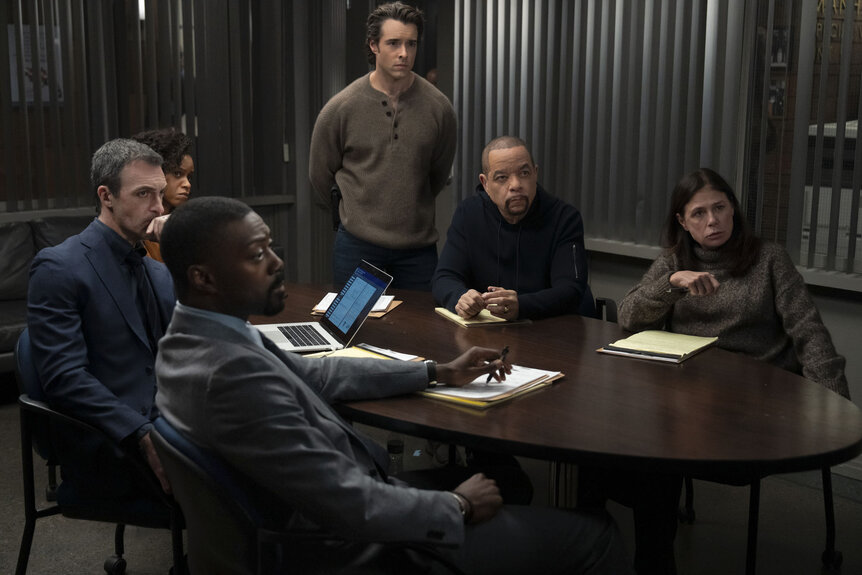 Law & Order and SVU crossover recap: Benson & Brady join forces on a ...