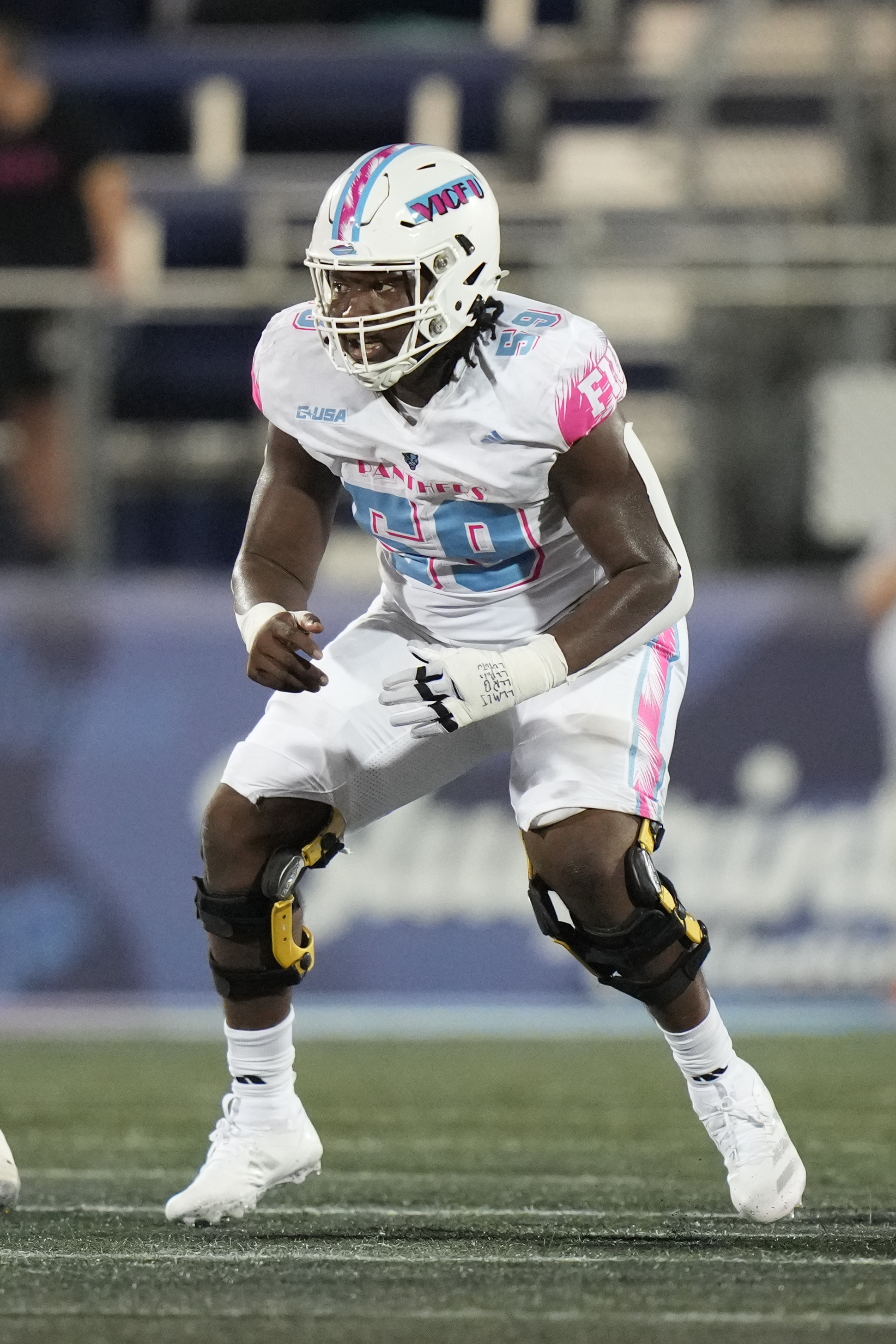 Football: FIU transfer OL Jaheim Buchanon signs with TCU