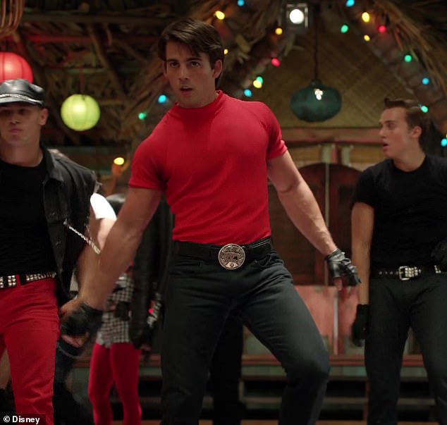 Former Disney Channel teen heartthrob is unrecognizable as he announces ...