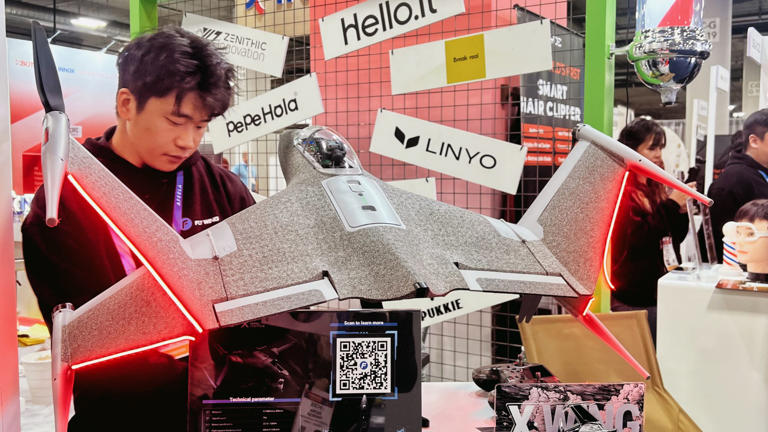 Flying in first person: New RC aircraft brings first-person cockpit ...