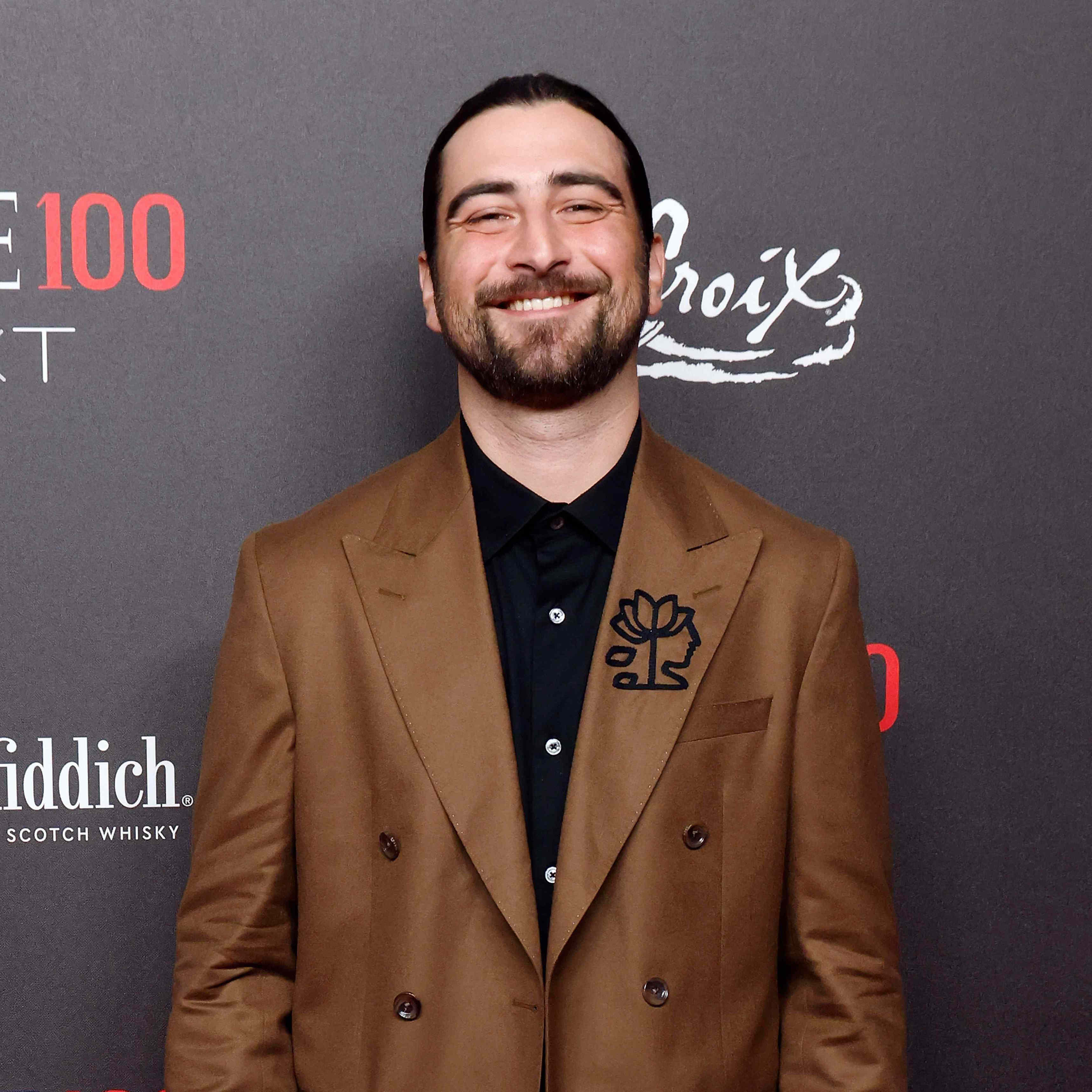 Noah Kahan is officially married! Everything we know about his secret ...