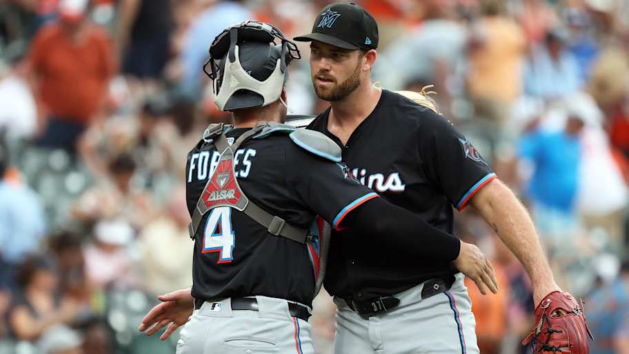 Marlins avoid arbitration with trusted 2025 bullpen arm