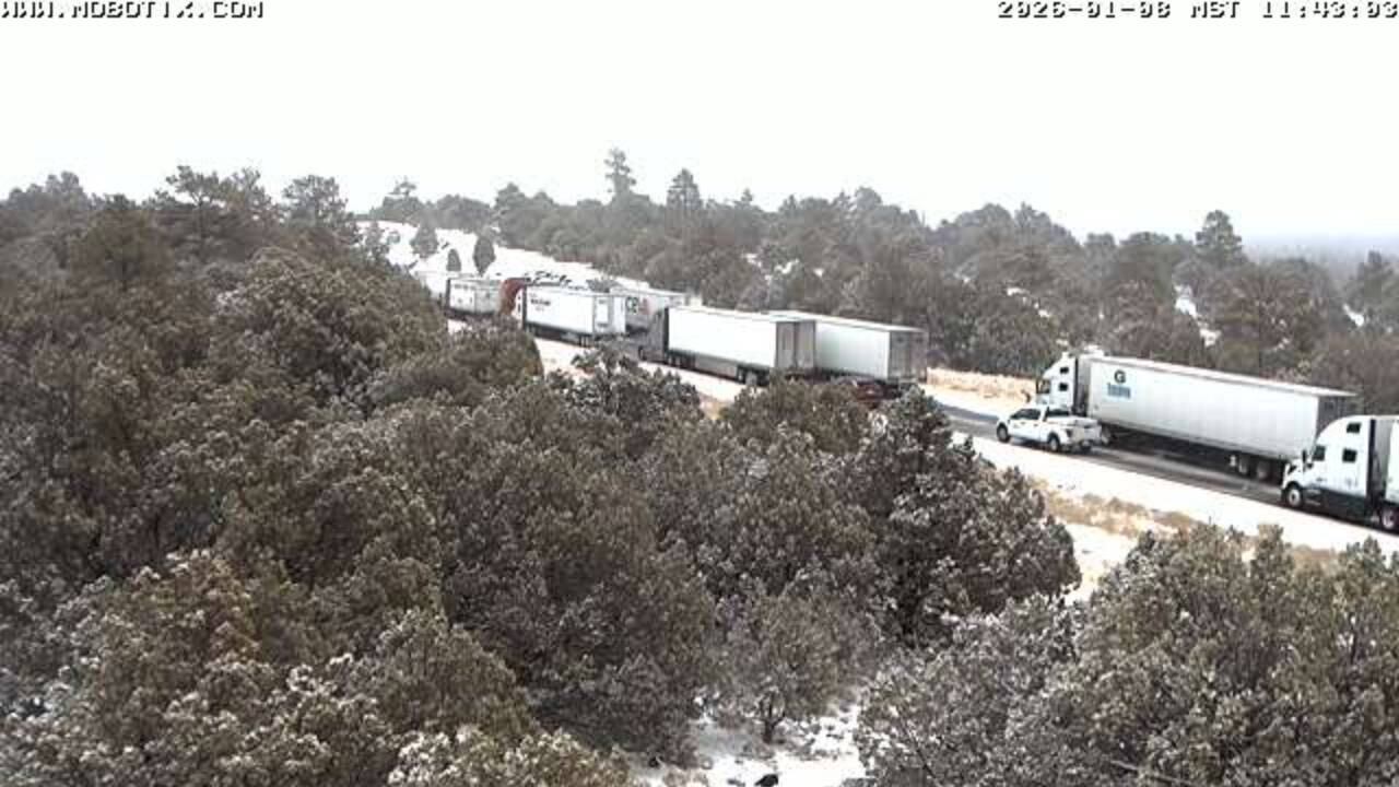 Winter weather arrives in northern Arizona, leading to I-17, I-40 closures