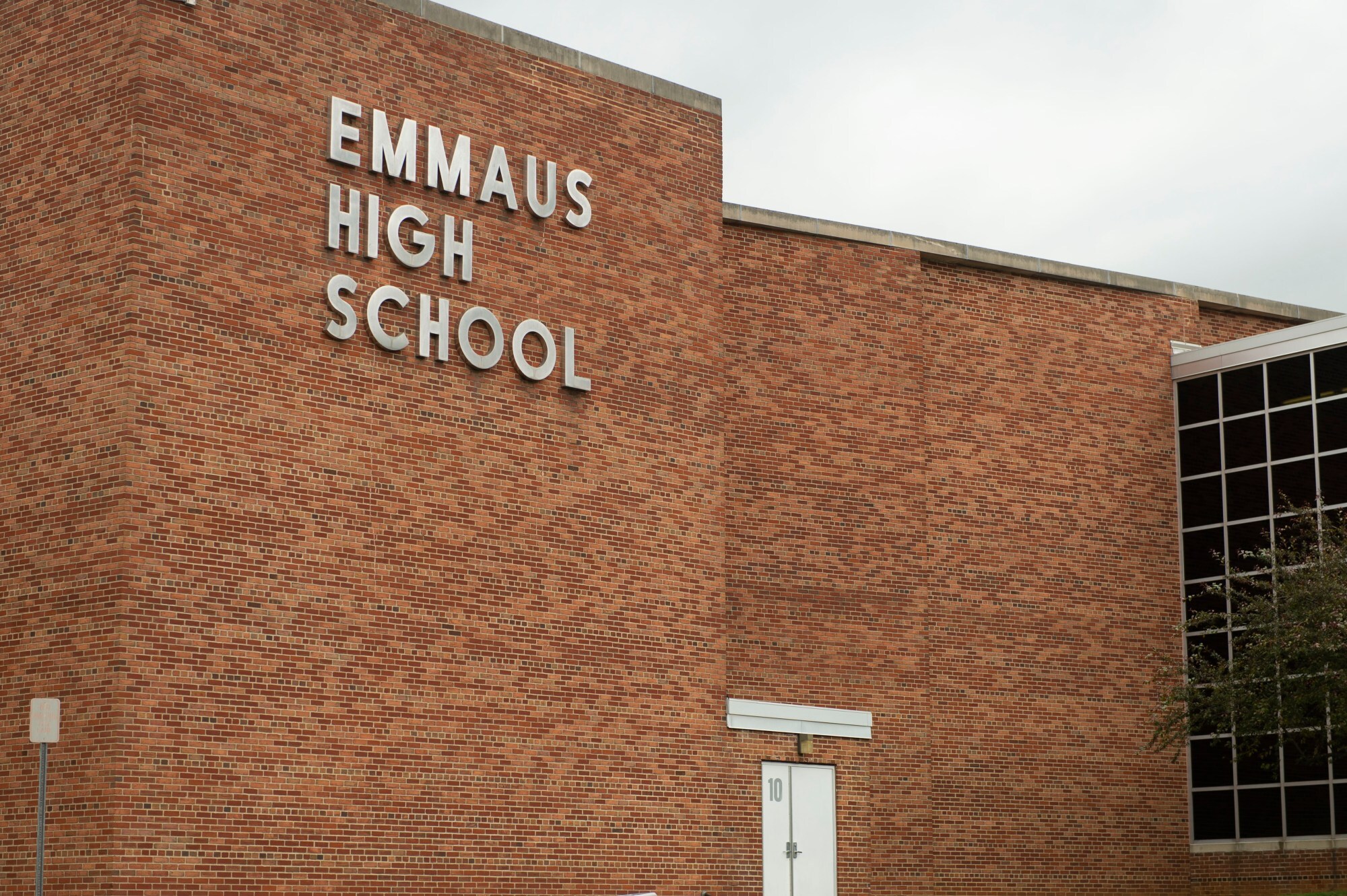Emmaus High School notifies community of pepper spray incident in cafeteria