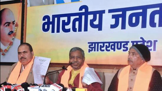 Marandi asks Jharkhand govt to amend PESA rules; alleges violation