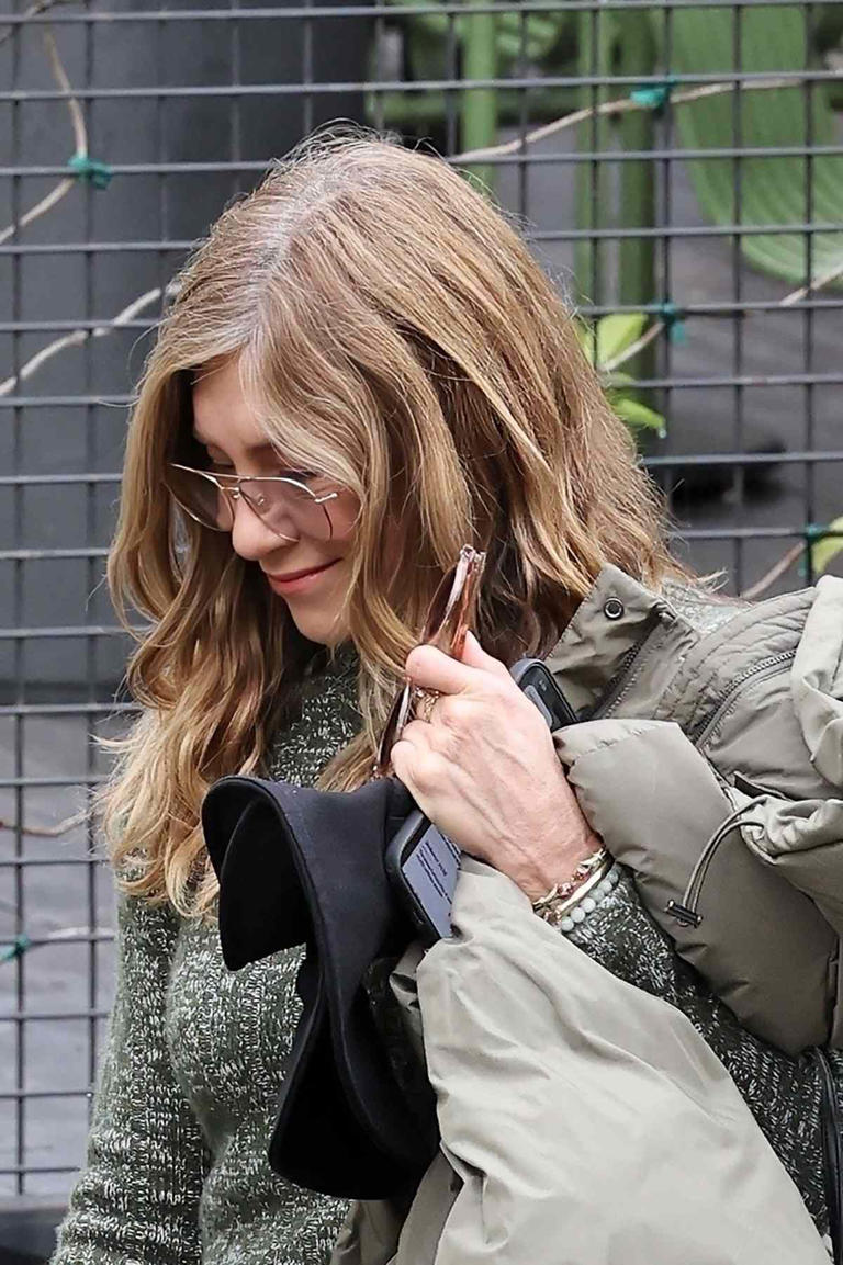 Jennifer Aniston, 56, wore the flattering skinny-jean alternative ...