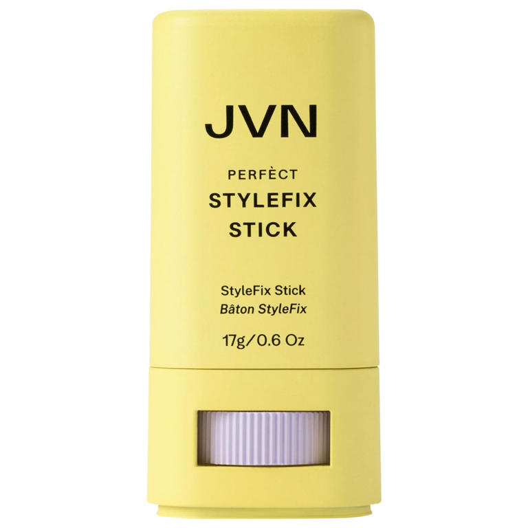 Emma Stone is officially in her bob era