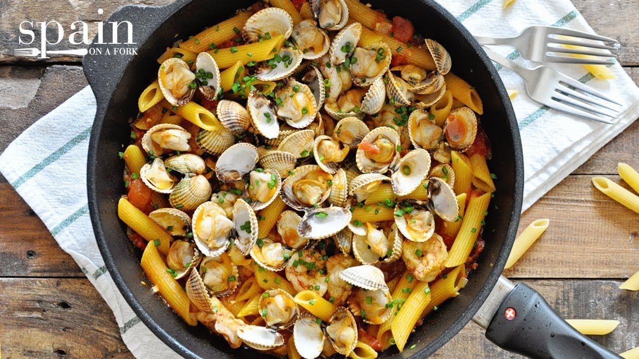 One-pot saffron penne pasta with shrimp & cockles | Easy Spanish ...