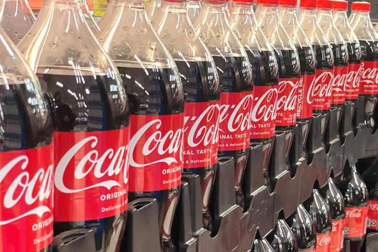 Man captures explosive moment frozen soda bottles pop in extreme cold ...