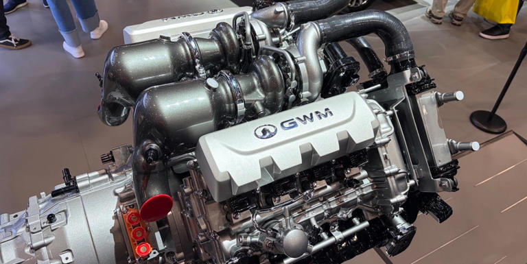 China's Great Wall Motors flaunts two 8-cylinder engines at CES that ...