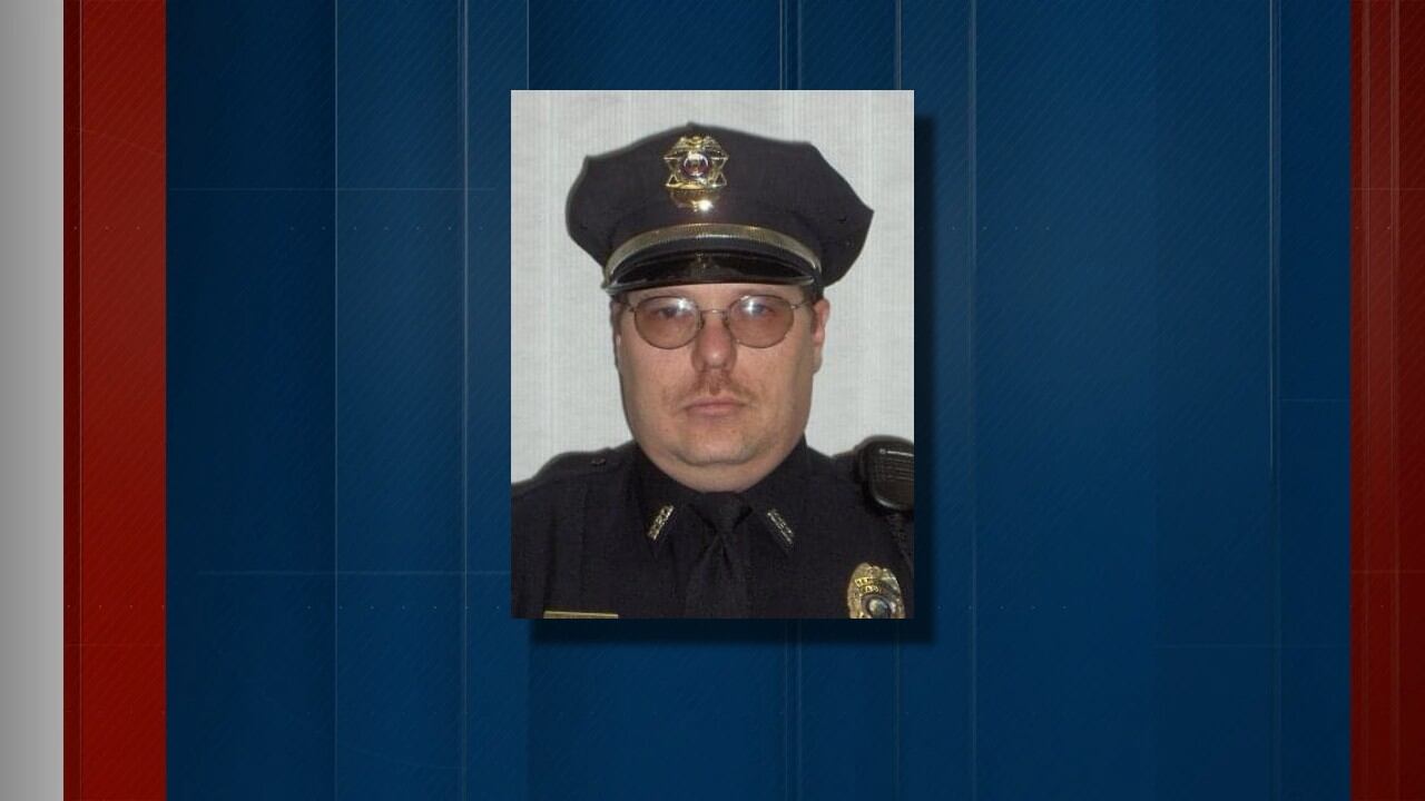 He was a cop, volunteer firefighter and EMT - and a dad. One man using ...