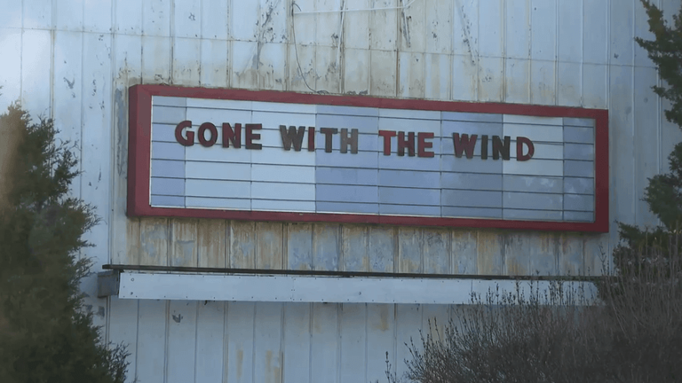 “It’s been one hell of a ride”: Beacon Drive-In ends 75-year run in Guthrie