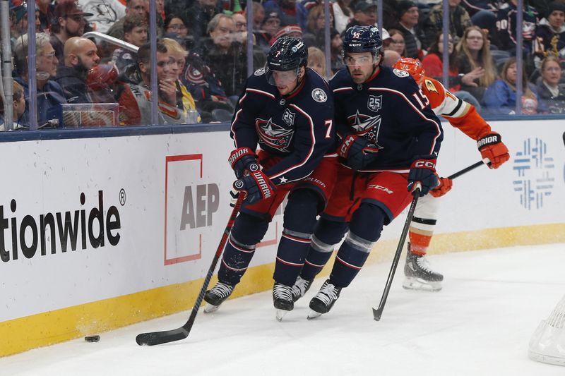 Blue Jackets D Brendan Smith (knee) out 3-4 months