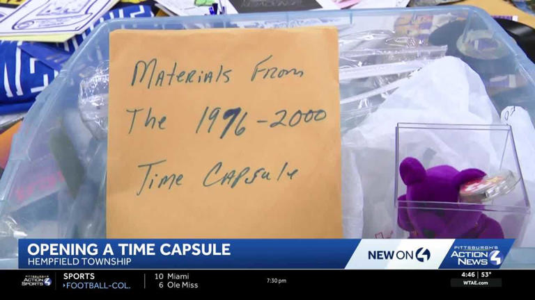 Hempfield Area students open time capsule from 2000. See what's inside