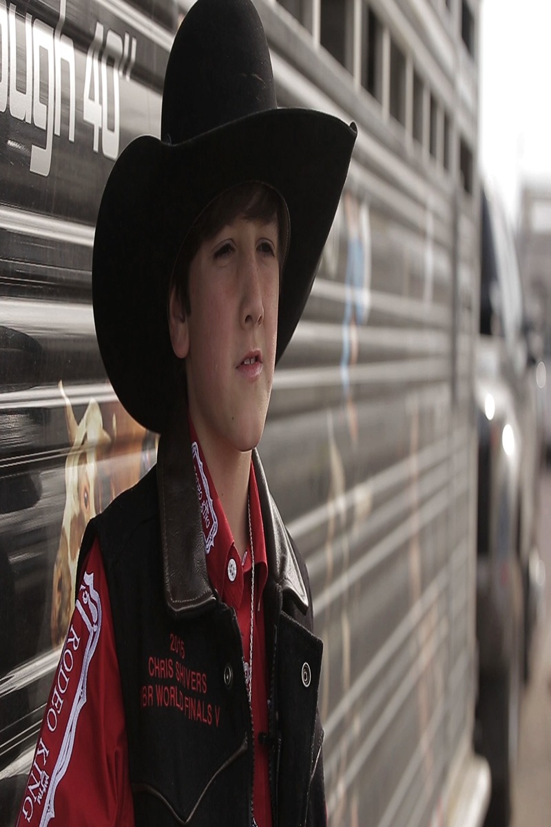 Montar mini toros, el intrépido mundo de un campeón de 10 años