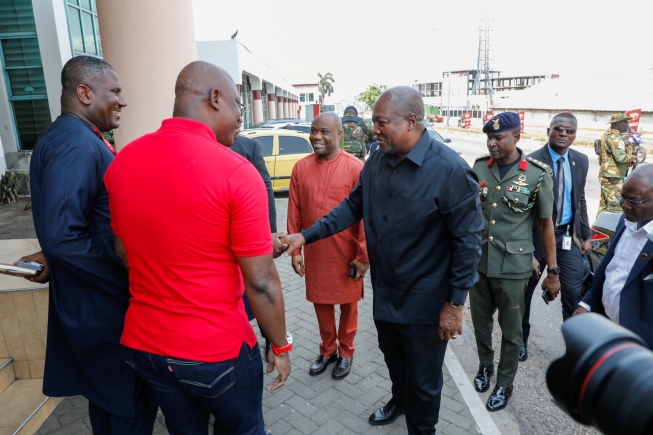 President Mahama tours GBC, Graphic Communications Group and Ghana ...
