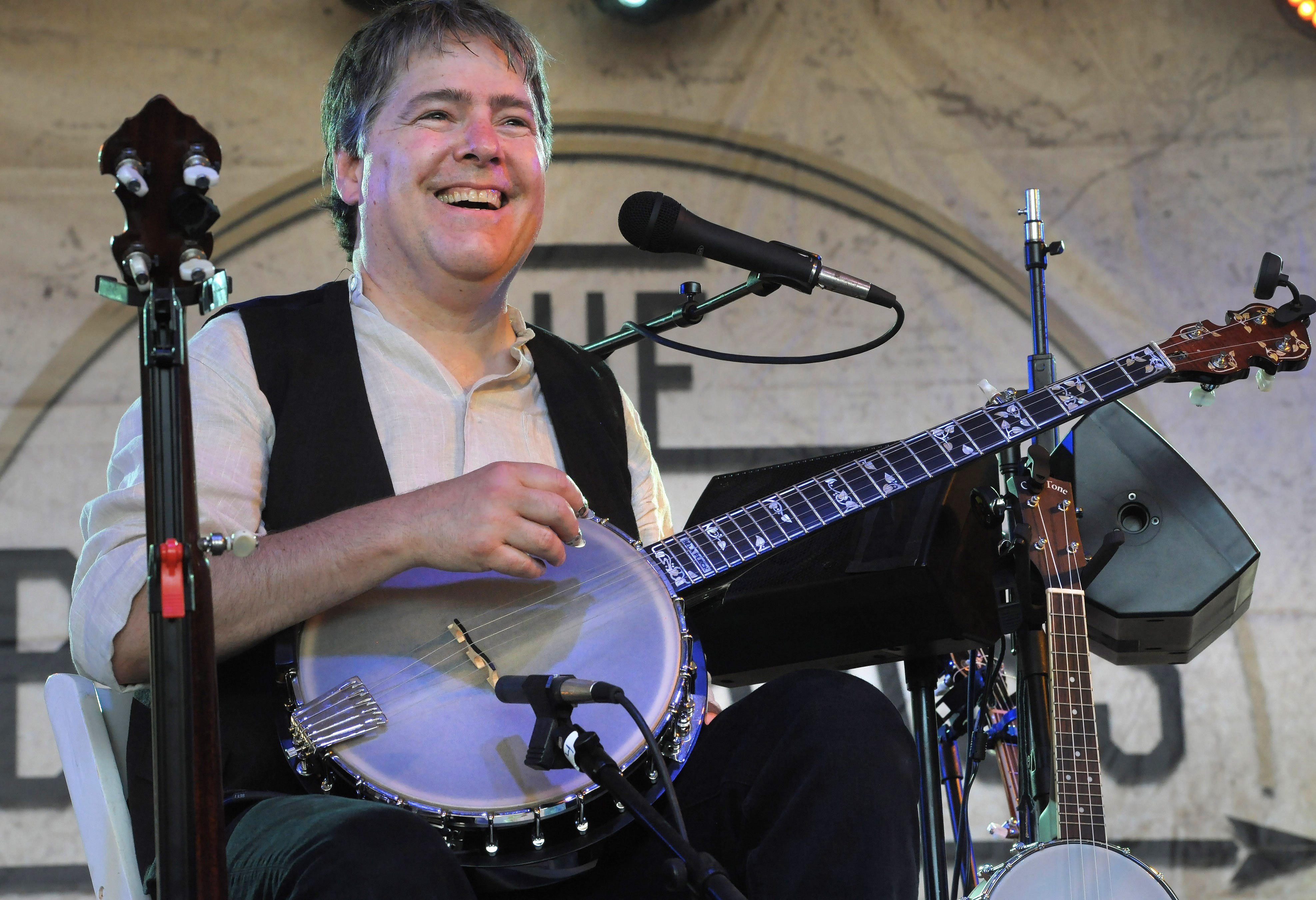 Béla Fleck speaks out on canceling Trump's Kennedy Center shows