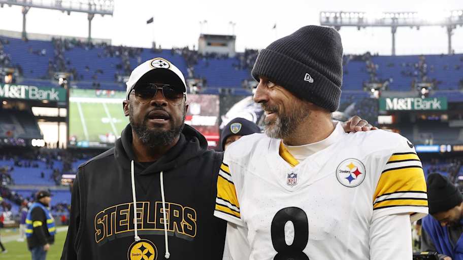 Aaron Rodgers responds to rumors about Mike Tomlin moving on from Steelers