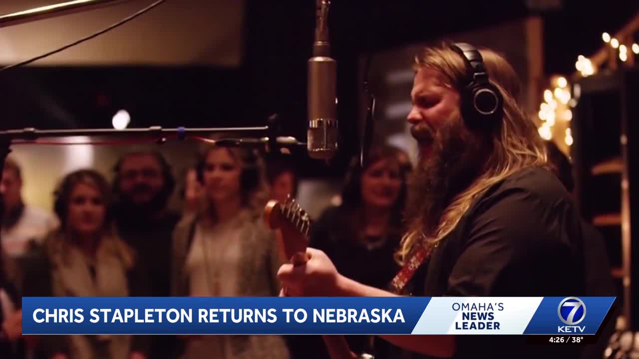 Iconic country singer-songwriter Chris Stapleton to perform in Lincoln ...