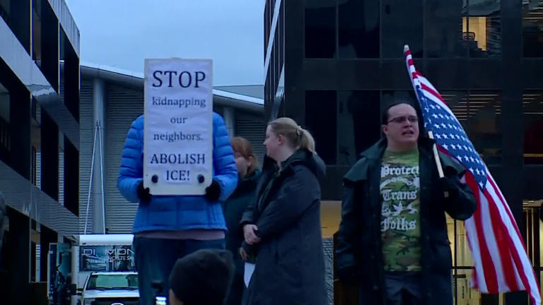 No ICE: Groups protest in Grand Rapids