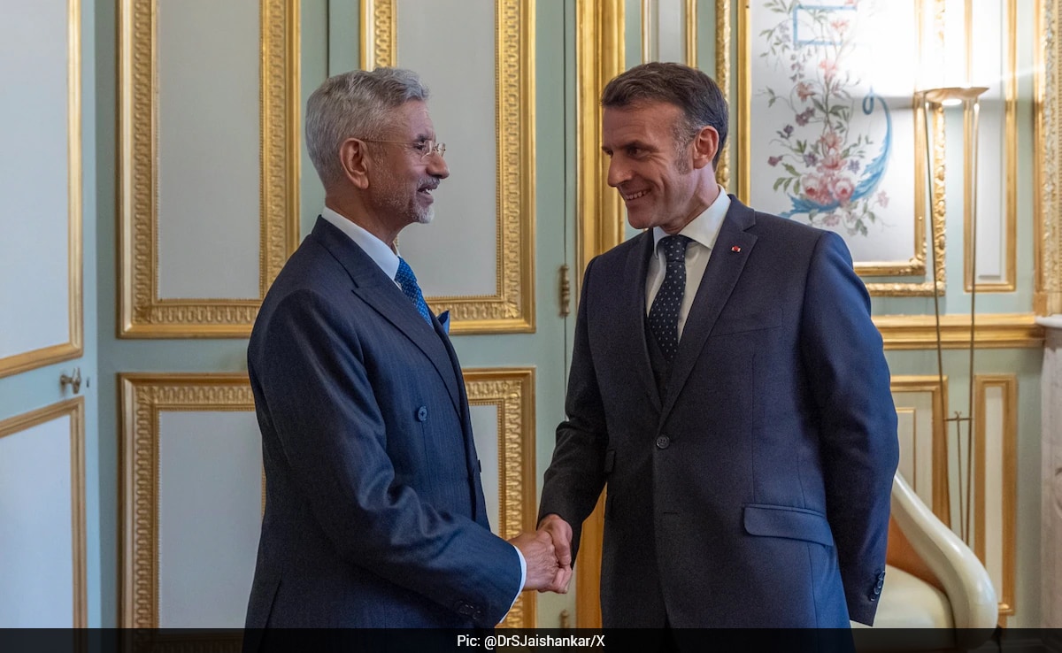 S Jaishankar meets French President Emmanuel Macron