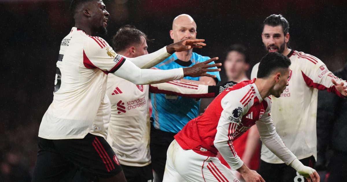 Neville fumes at Arsenal 'idiot'; Liverpool players should've 'whacked ...